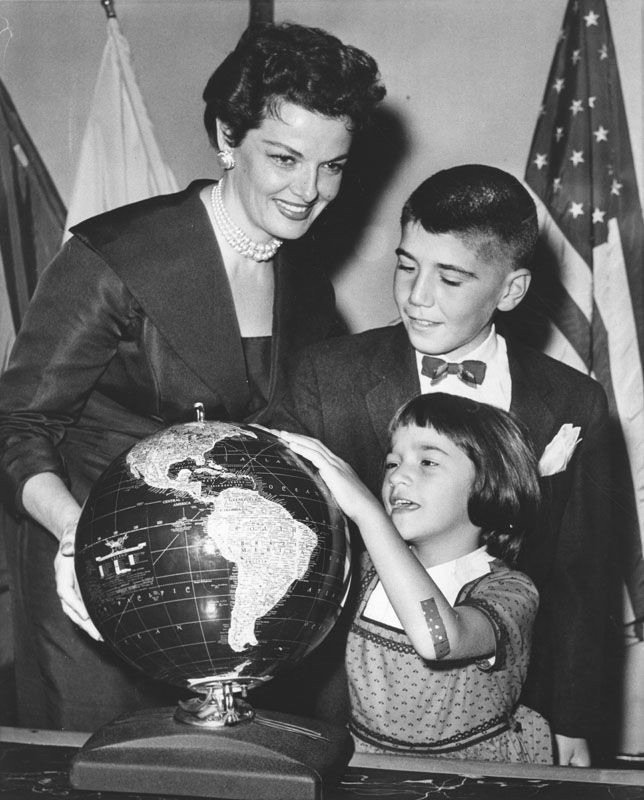 Marilyn & Jane Get What They Want: Gentlemen Prefer Blondes (1953 ...