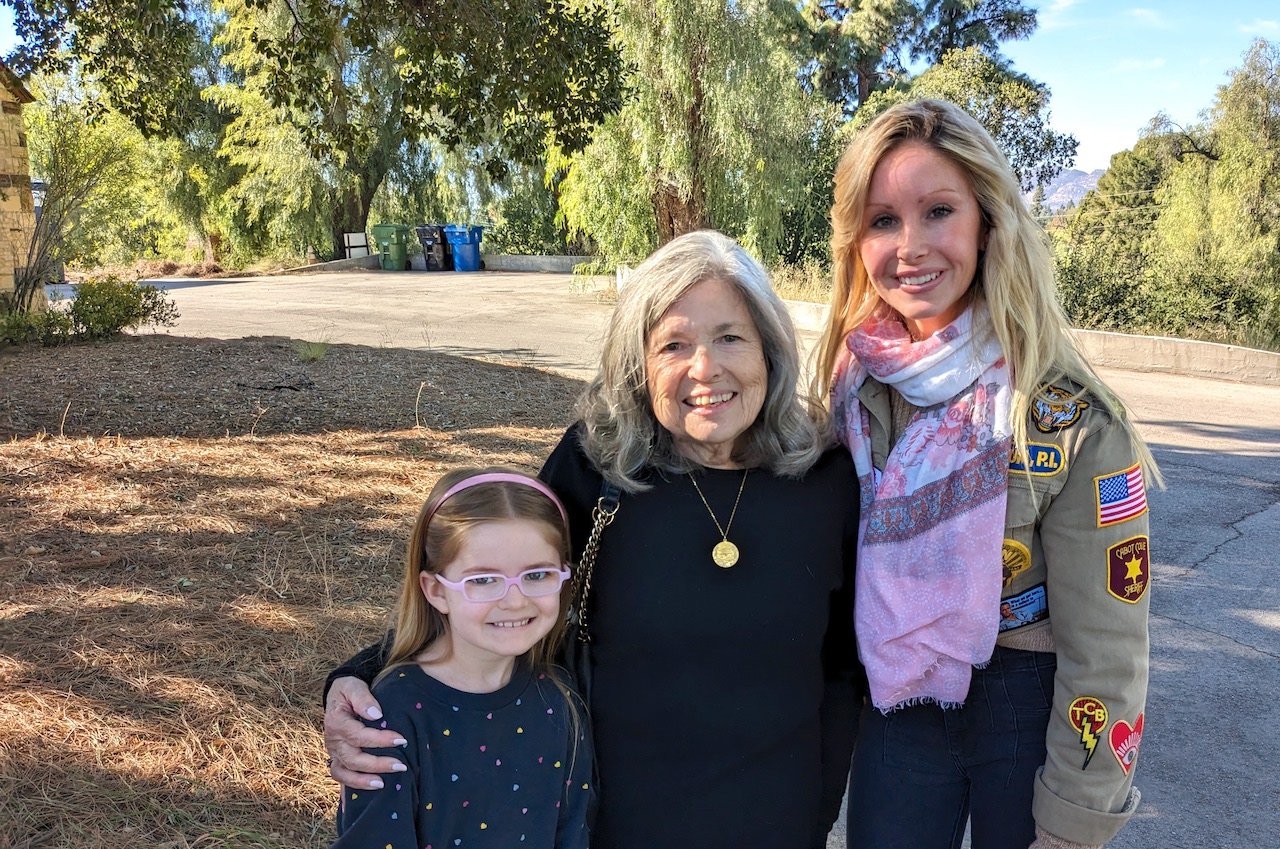 A Lucky Interview with Mimi Gibson - Vanguard of Hollywood